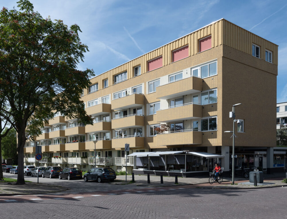 1102 Brekersveld Zuidwijk Rotterdam / Renovatie 54 woningen ...